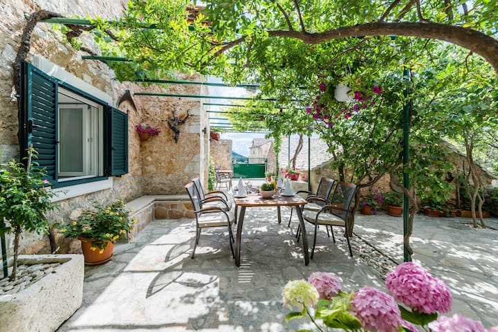 Apartment Old Stone House- A4 - Bol