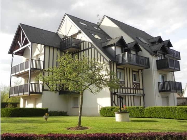 Jolie Studio Calme - Bagnoles de l'Orne