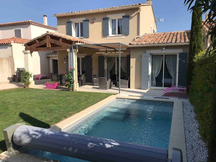 St Rémy De Provence, Recent Villa, 4 Bedrooms / 2 Bathrooms Between Alpilles And Downtown - Maussane-les-Alpilles