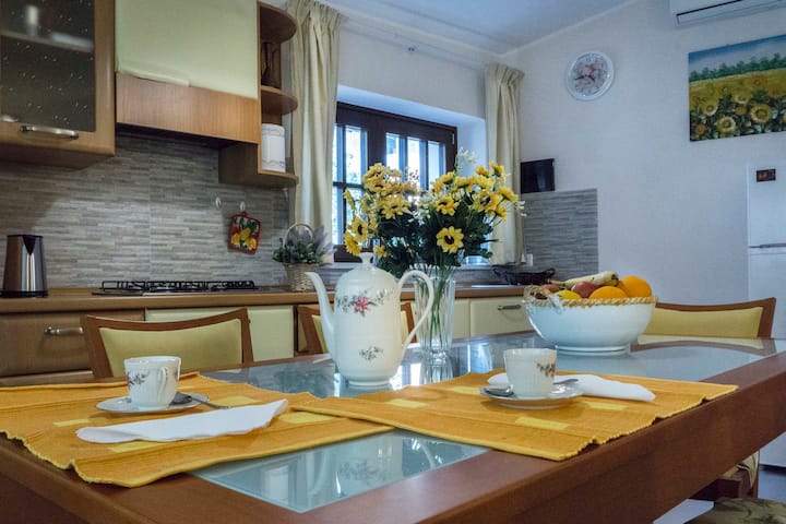 Apartment In The Center - Taormina