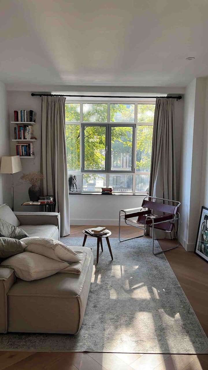Amstel Canal Renovated Bright Apartment - Amsterdam