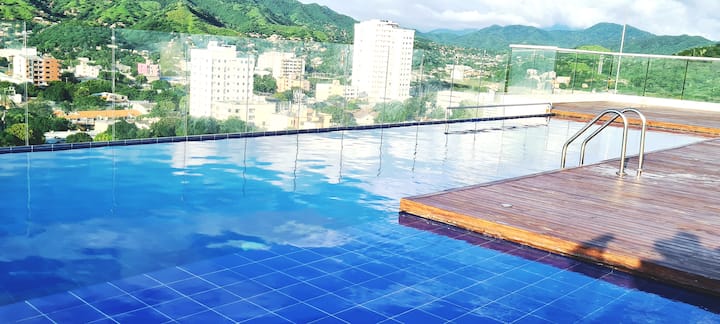 Apto Moderno, Solárium Con Piscina Y Jacuzzi - コロンビー サンタ・マルタ