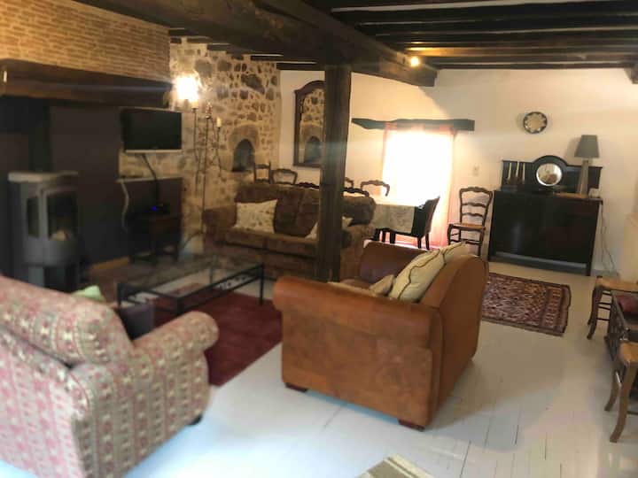 Country Cottage With Private Garden & Shared Pool - Saint-Mathieu