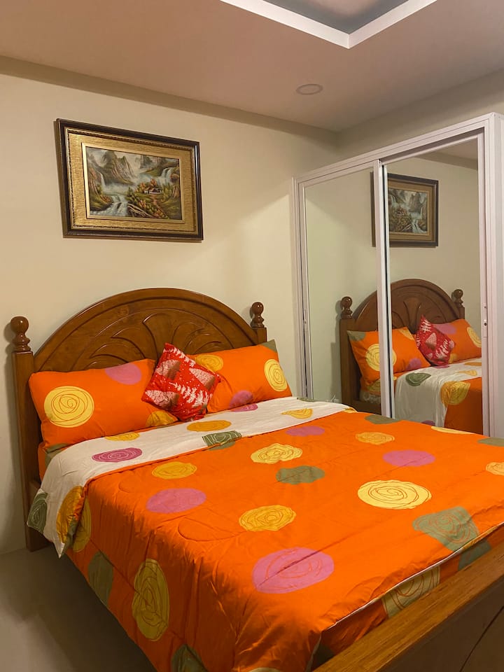 Studio Unit In Angeles With Bar And Pool - Angeles