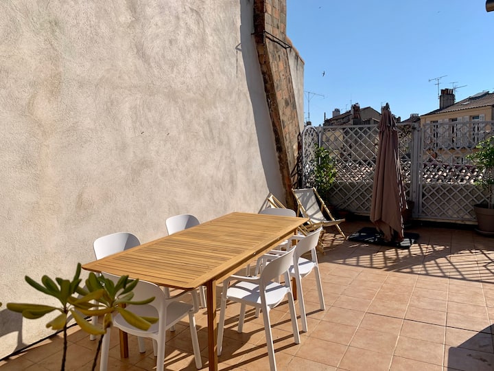 Logement Avec Toit Terrasse Dans Marseille Centre - Marsella