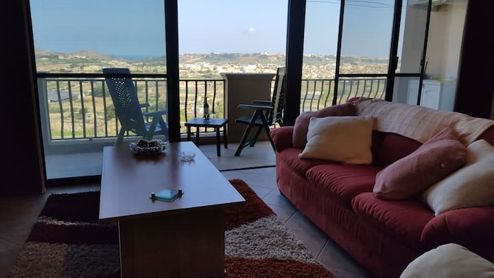 Stunning Views 3 Bedroom Gozo Apartment In Sannat - Malte
