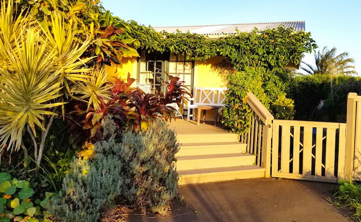 Lilikoi Cottage 3  Beds In Heart Of Waimea - Waimea, HI