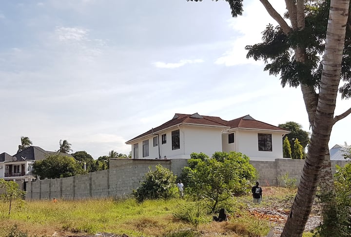 Dar Es Salaam - Large House Near Sea - Dar es Salam