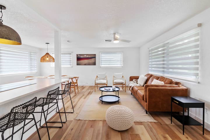 Cheerful 5-bedroom Pool Home, Next To Universal - Orlando