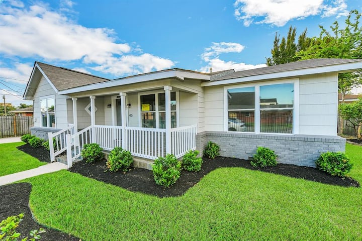 Beautiful 3/1 Home In Desirable Houston Heights - Afton Oaks - Houston