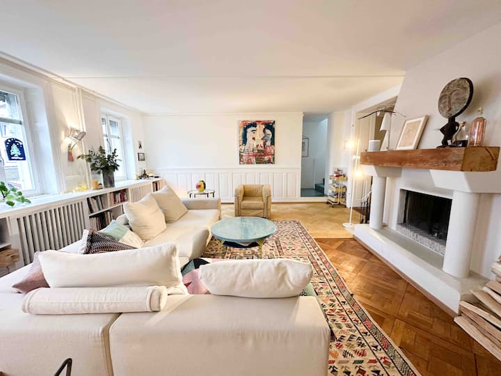 Helles Altbaubjoux Im Zentrum -