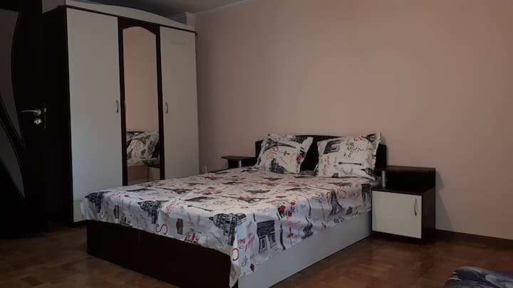 Central Two Bedroom Apartment - Varna