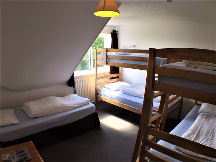 #6 Skye Basecamp  -1 Bed In Dorm, Shared Bathroom - Skye