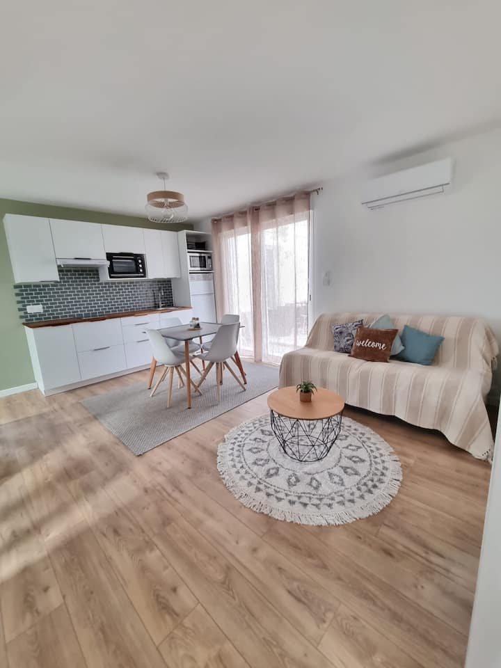 Location Avec Piscine Au Coeur Des Aspres - Passa