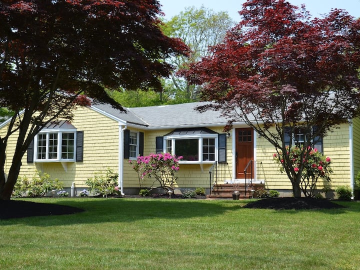 Less Than A 5min Walk To The Beach In Popponesset! - Oak Bluffs, MA