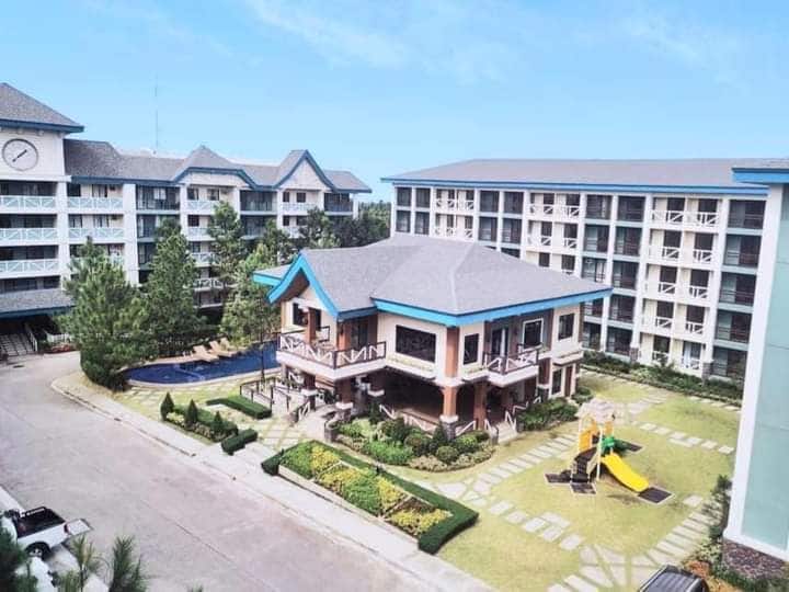 Pinesuites Affordable Staycation - Tagaytay