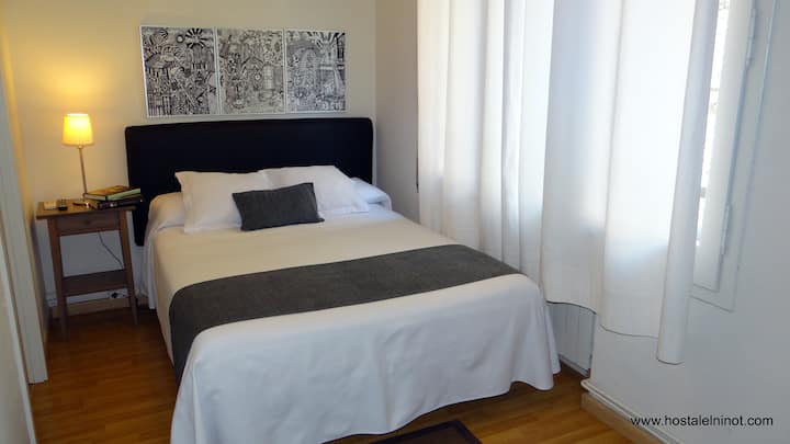 Double Exterior, With Lots Of Light And Bathroom - Barcelona