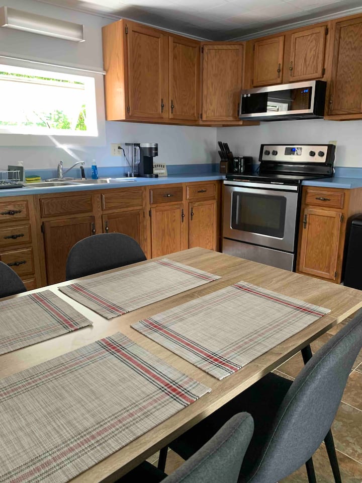 2br In Quiet&convenient Location - 伯靈頓