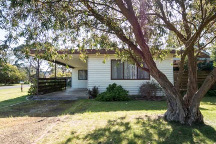 Kareela Beach Hut - Point Lonsdale