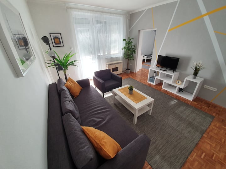 Kényelmes Lakás A Termálfürdőnél, Kilátással! - Eger