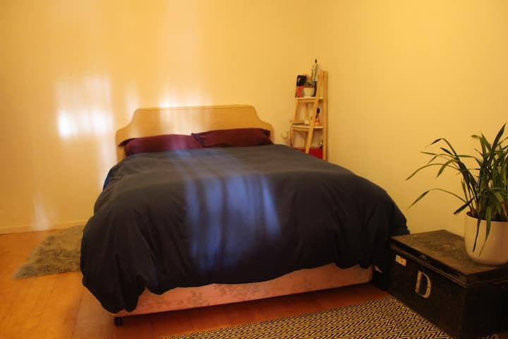 4 Guests Within Five Minutes Walk To Racecourse - Tewkesbury