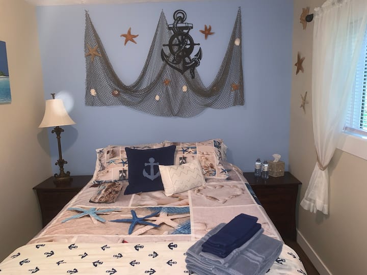 Colwood Cosy Cottage - Langford