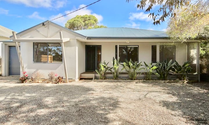 Modern Coastal In Cowes - House, Linen, Wifi (6) - Phillip Island