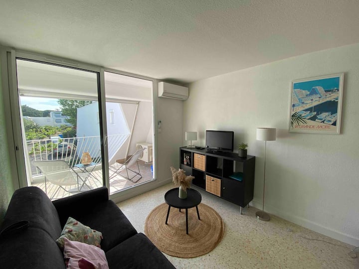 Studio Climatisé Avec Son Parking - La Grande-Motte