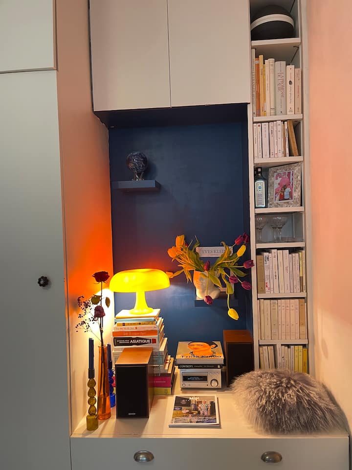 Cocon En Plein-centre Avec Cour Privative - La Rochelle