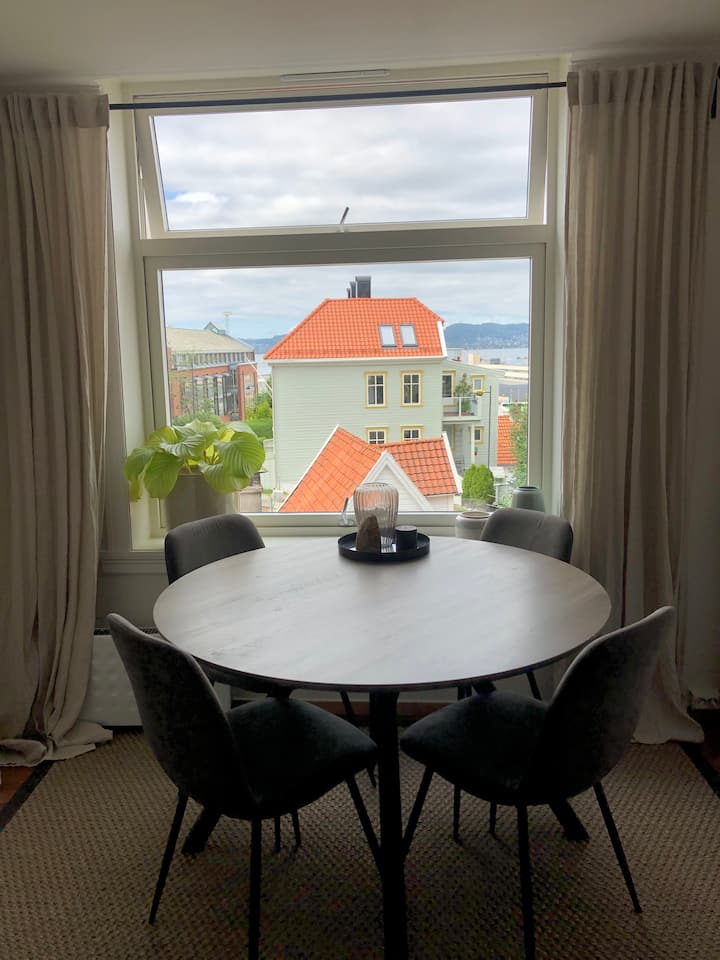 Sentral Leilighet Med Fantastisk Utsikt! - Bergen