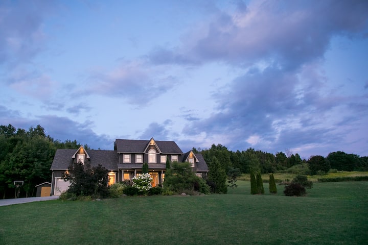 A Modern Country Retreat! No Cleaning Fees! - Ajax