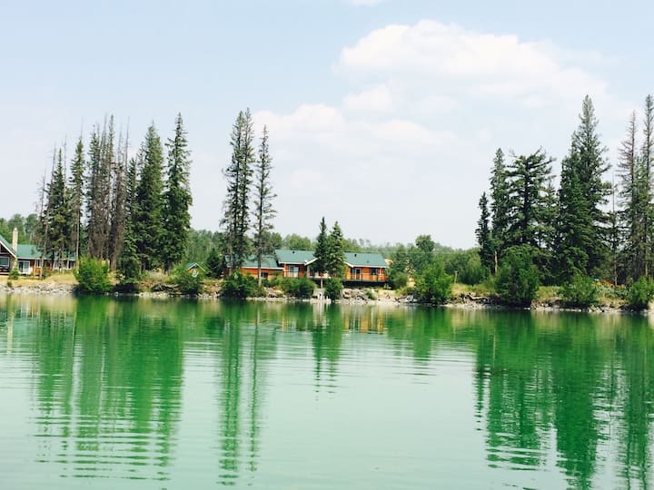 Big Bar Lake Vacation Rentals & Homes - British Columbia, Canada | Airbnb