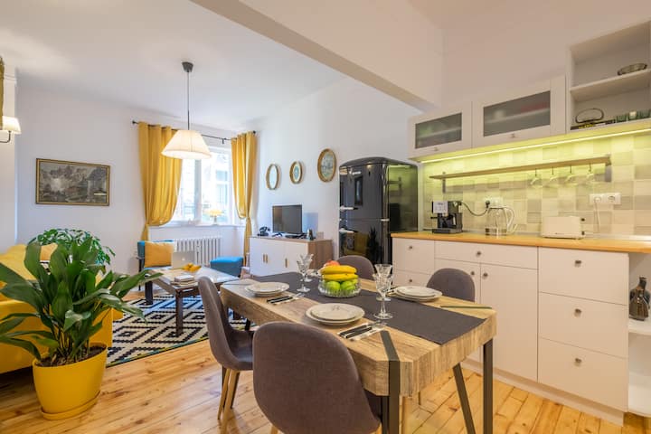 Top Center Wanderlust Apartment - Sofia