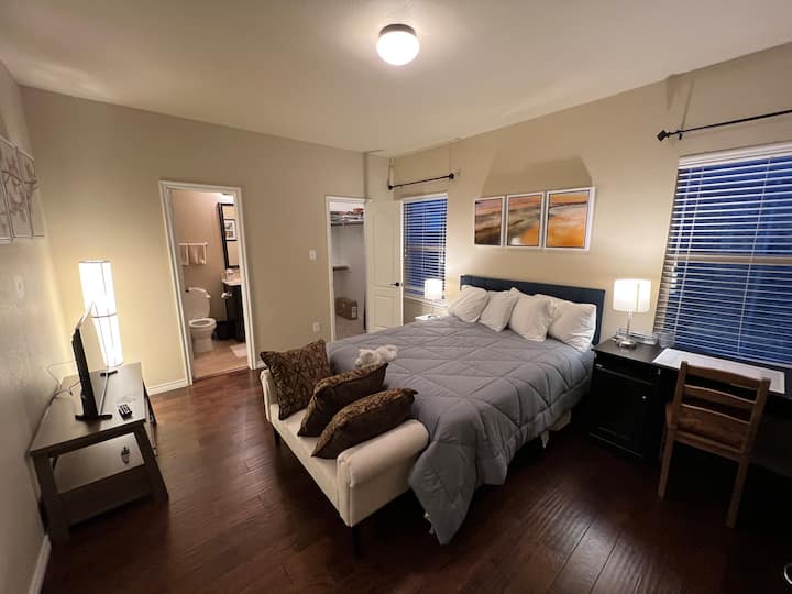 Well-equipped Private Bedroom/bath In Townhouse. - Frisco, TX
