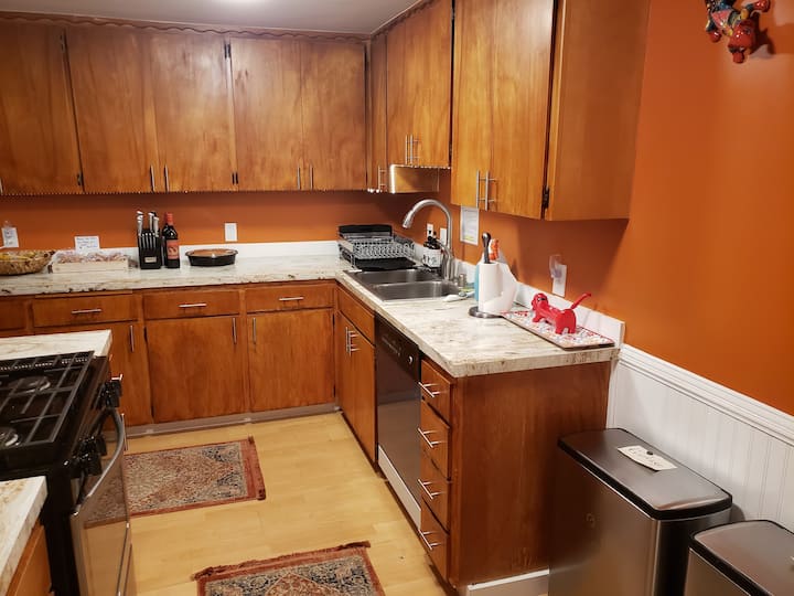 Seatac Bedroom #2 By Seatac Airport - Des Moines, WA