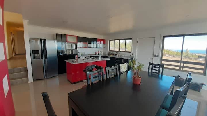 Hermosa Casa Con Vista Al Mar - Pichilemu