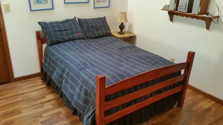 Private Mother-in-law Suite - Bloomington, IN