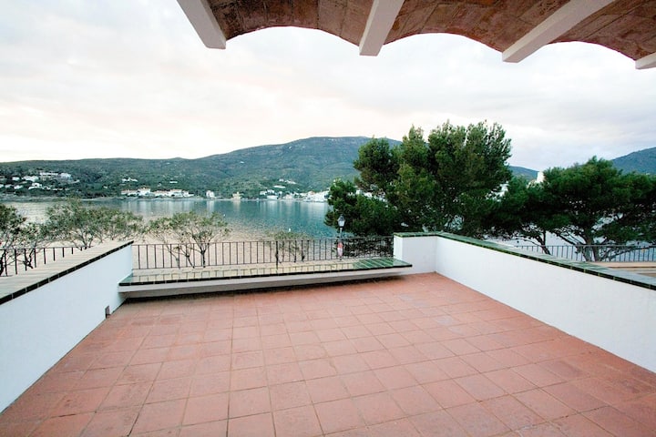 Apartamento Con Magnificas Vistas Al Mar/pueblo - Cadaqués