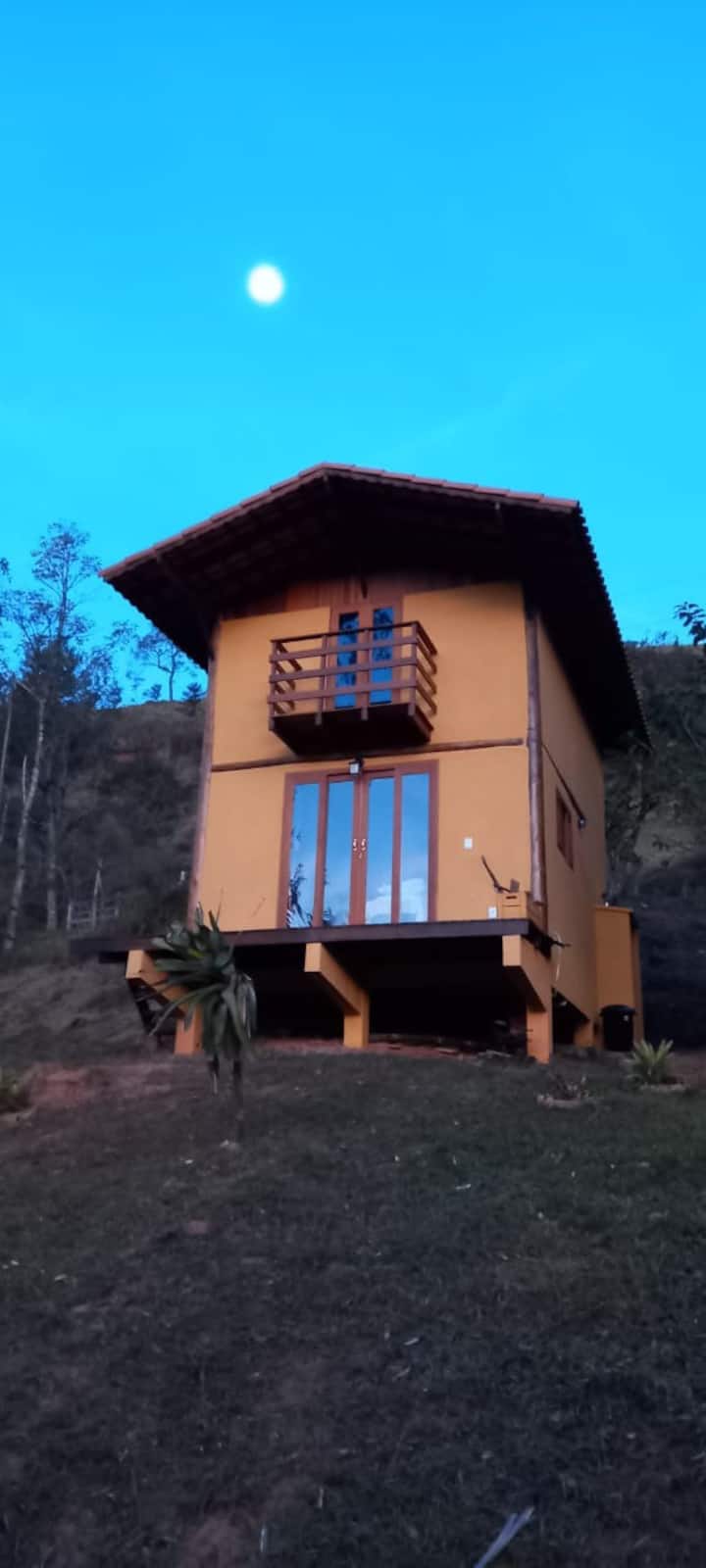 Chalé Amarelo é A Sua Casa Em Visconde De Mauá. - Resende
