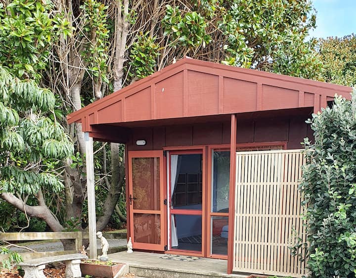 The Orchard Cabin - Peaceful Compact Comfortable. - Parakai