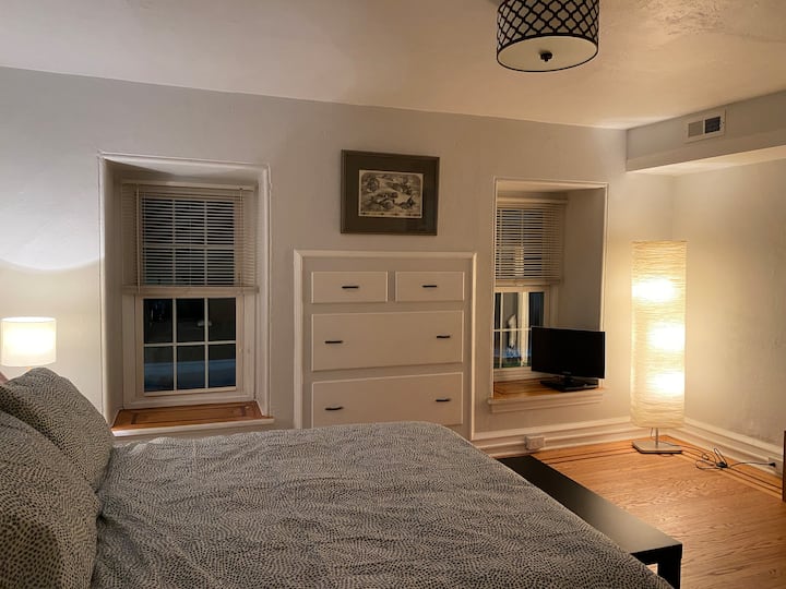 Modern Beautiful 1 Bd Apt On Quiet Pedestrian St - Bala Cynwyd, PA