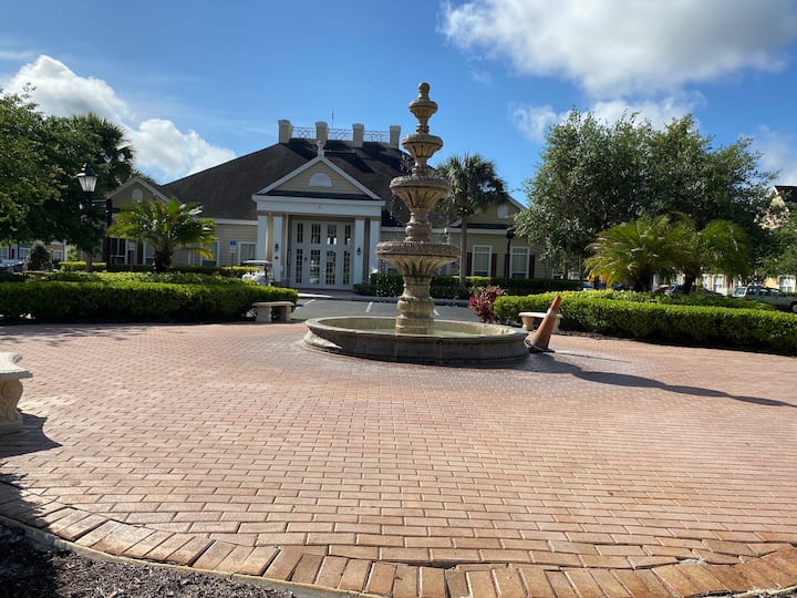 Four Bedroom Condo 15 Minutes From Disney World - Kissimmee