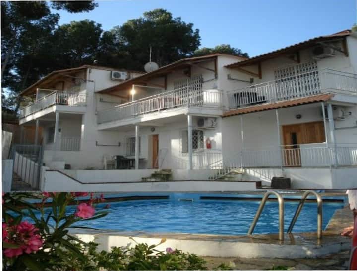 Apart Nr 4 Salou = Piscina, Parking, Wifi, Tv - Salou