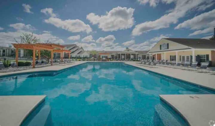 Lounge On Beach - Jacksonville, FL