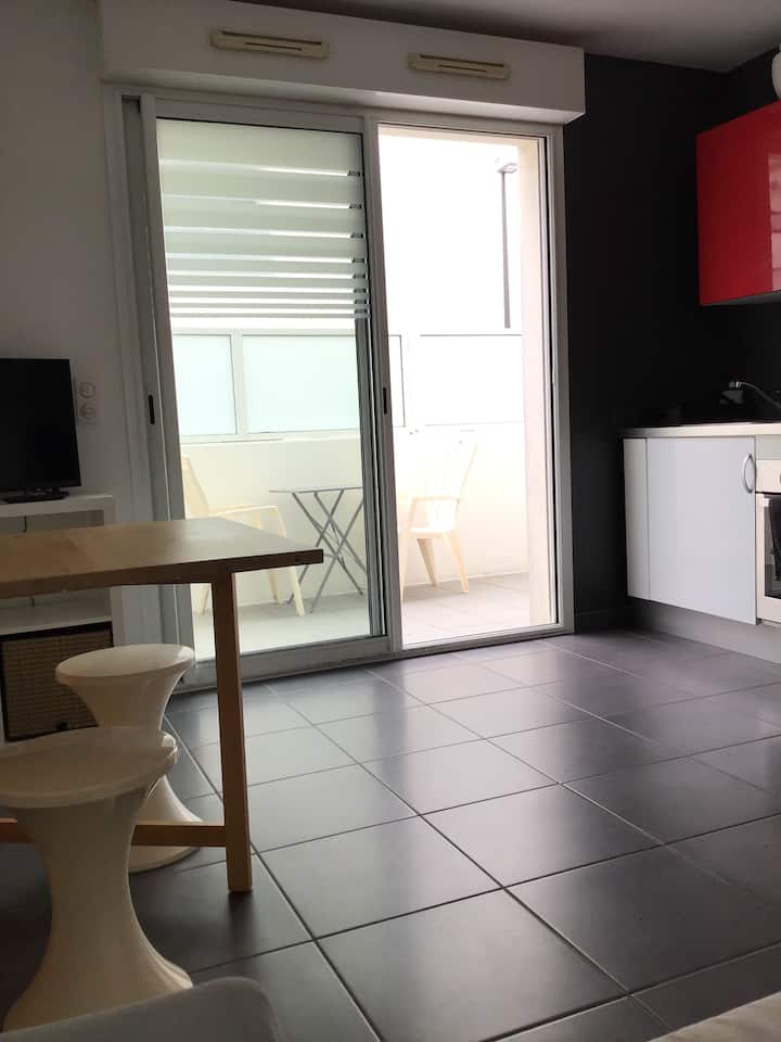 Charmant Logement Avec Terrasse Et Parking - Anglet