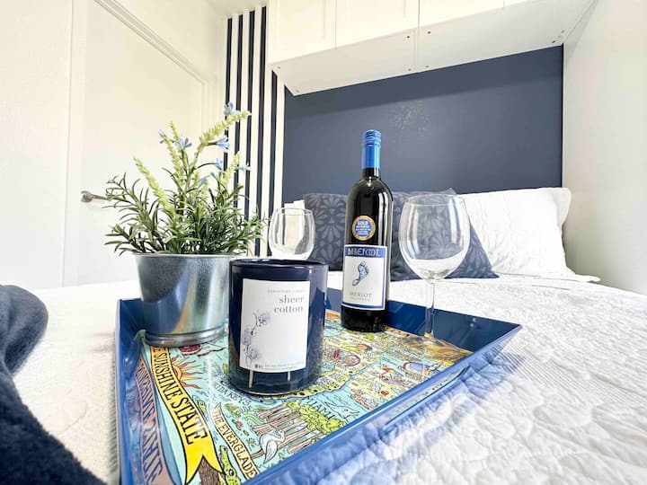 Blue Studio| Everglades| The Keys | Wedding Venues - Homestead, FL