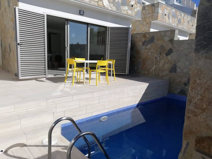 Casa Triple Sol: Close To The Beach & Strip - Los Alcázares