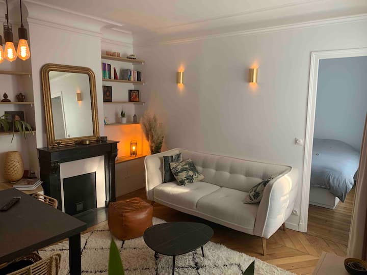 Cosy T3 Haussmanien Au Calme Dans Quartier Animé - Paris