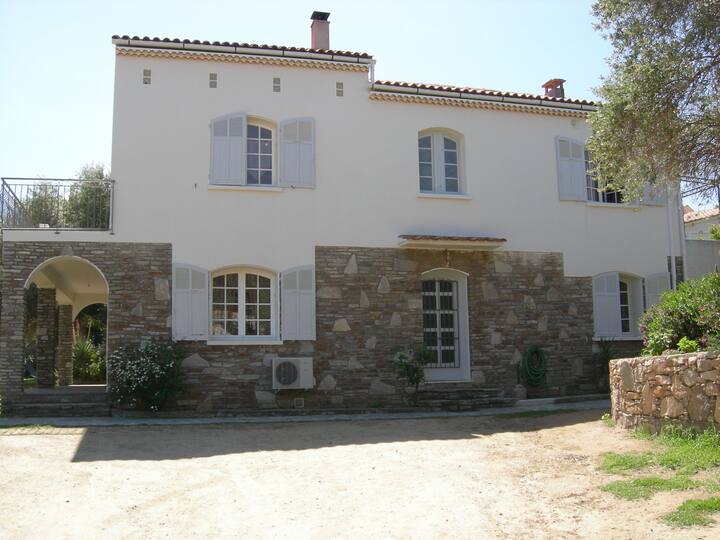 Villa L'alivi 8/10 Personnes à 10 Mn De La Plage - L'Île-Rousse