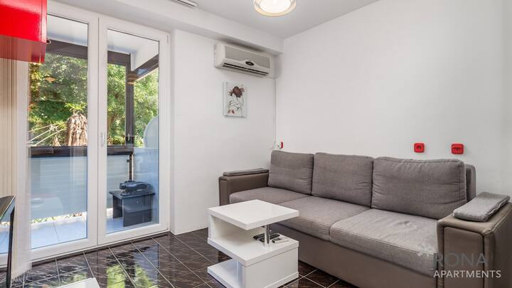 Rona Apartment Zizi For 2 + 2 Persons - Poreč